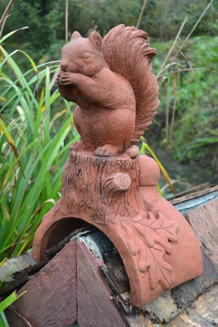 Squirrel Roof Finial 90 Degree Angled Or Half Round Decorative Stone ...