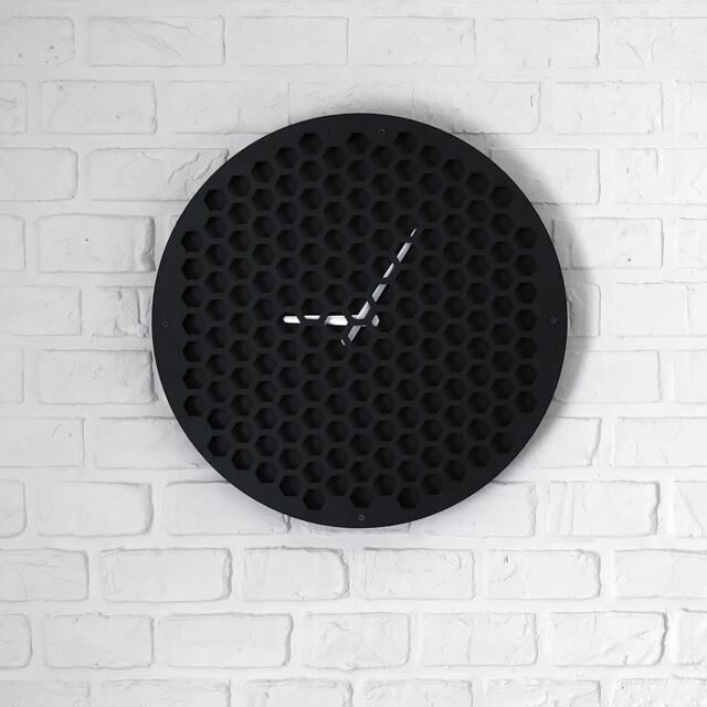Silent 19 Inch Black Metal Unique Design Wall Clock, Medium Modern ...