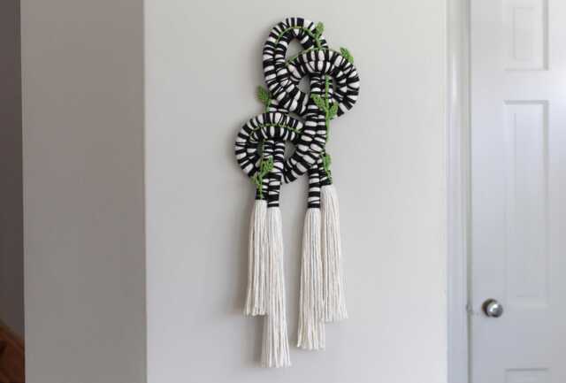 Small Loop-De-Loop Chain Wall Hanging With Leaves & Vine by Etsy ...