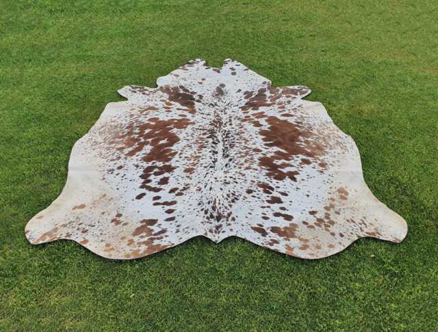 Cowhide Rug-Exclusive Brown & White For Rustic Home Decor-Large Rug-Cow ...