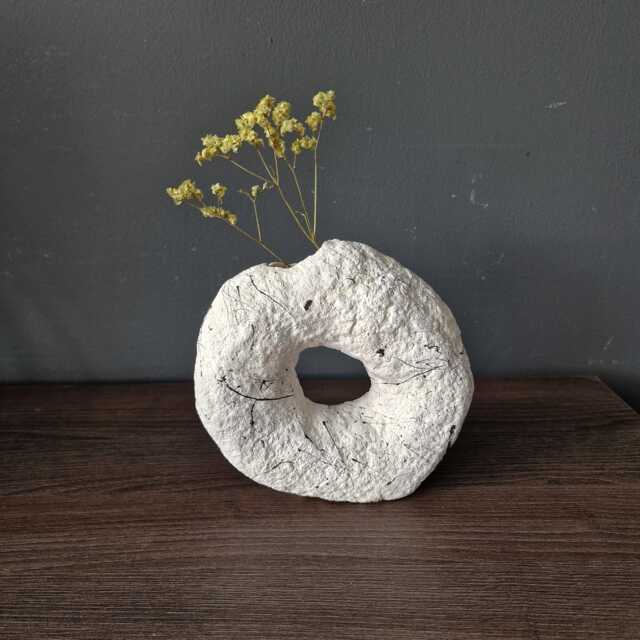 Paper Mache Vase Donut, Circle Vase, Handcrafted Ring Organic Papier ...