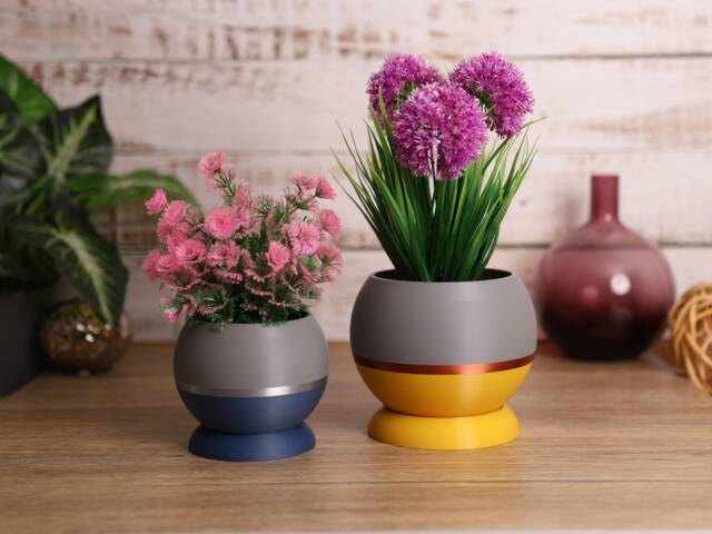 Multi-Coloured Sphere Planter Indoor Plant Pot With Inbuilt Drip Tray ...