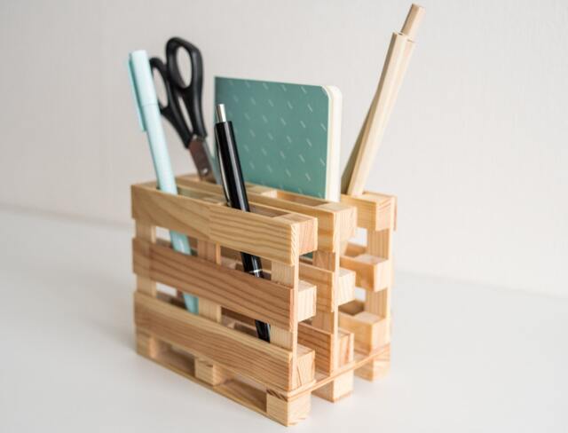 Wood Miniature Pallet Desk Organize Office Accessory Mini Pallets Table ...