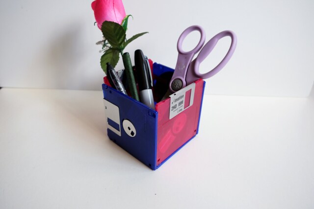 Vintage Neon Floppy Disk Desk Organizer - Retro Y2K Macintosh Inspired ...