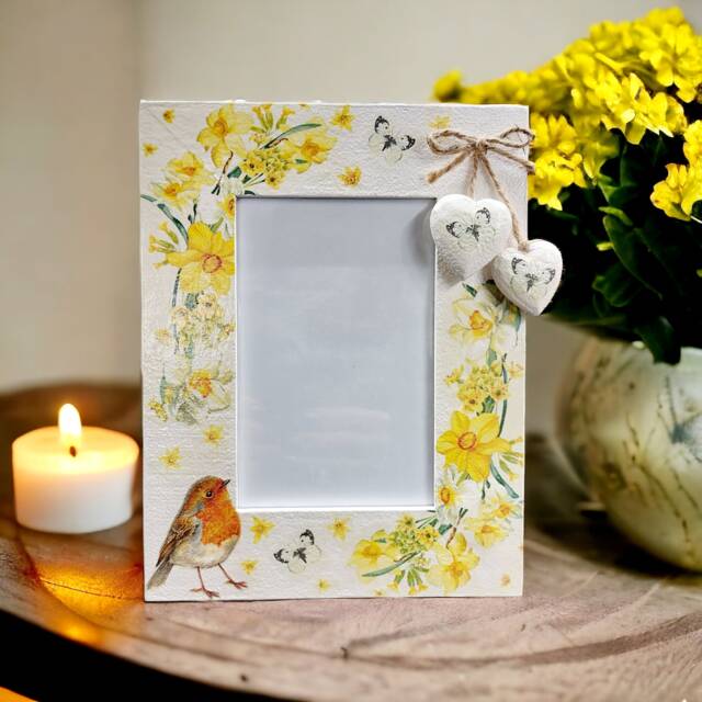 Daffodils & Robin Photo Frame, Floral Wooden Picture Remembrance Gift ...