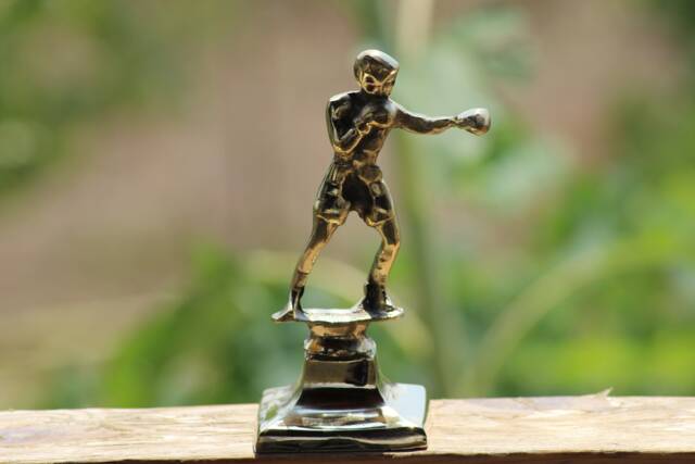 Vintage Boxing Man Statue, Muay Thai Kick Sculpture, Office Decor ...