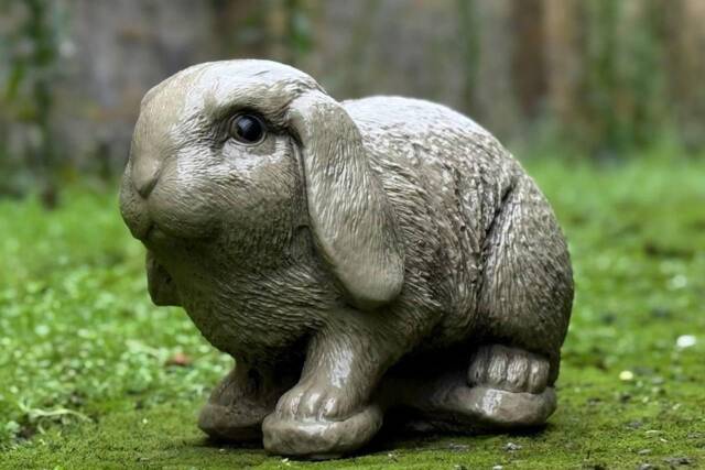 Concrete Rabbit Garden Statue Bunny Sculpture Rustic Figurine Garden ...