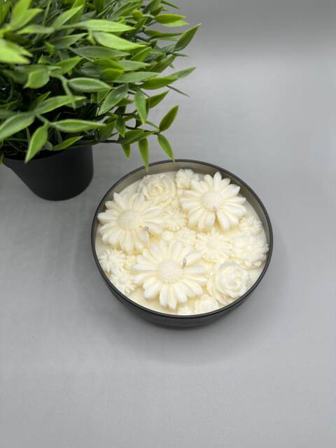 Flower Garden Candle - Combo Container Candle. Perfect Gift. Gift Box ...