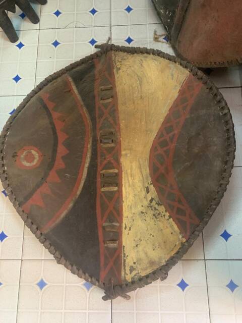 Zulu Warriors Shield, Hairly Cow Hide Shield , Antique Wall Decor ...