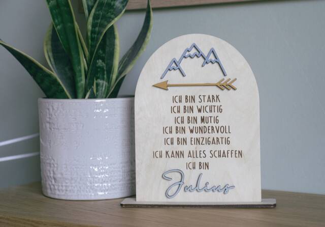Schoolchild 2023 Retro Gift Personalized Wood/Affirmation Encouragement ...