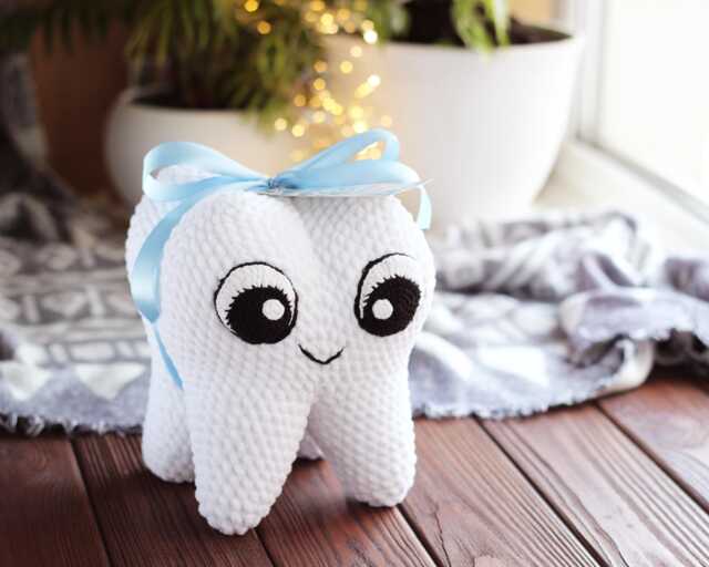 Dentist Graduation Gift, Crochet Plush Tooth, Photo Booth Props, Gifts ...