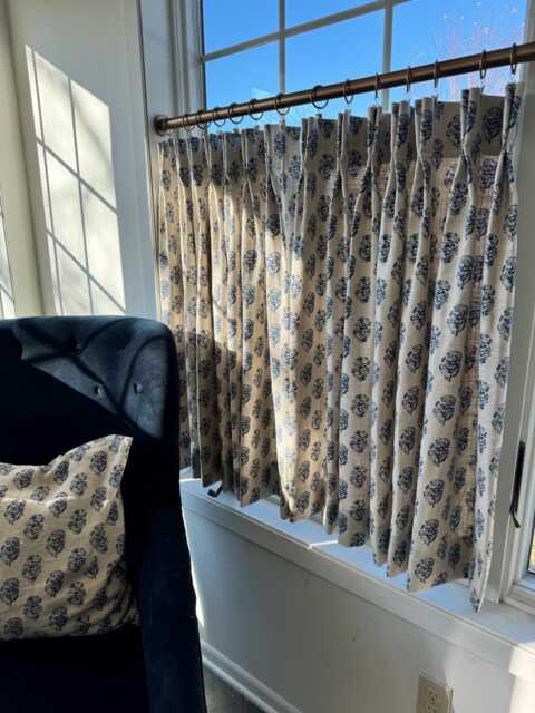 Pleated Linen Woven Posey Block Print Cafe Curtain. Blue Or Black On Brown Background Curtain ...