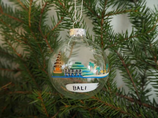 Bali Indonesia Christmas Ornament Glas, Tree Bauble, Present, Handmade ...
