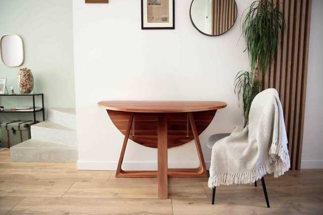 Slice Slimmy - Compact Drop-Leaf Folding Dining Table - Round Oak in ...