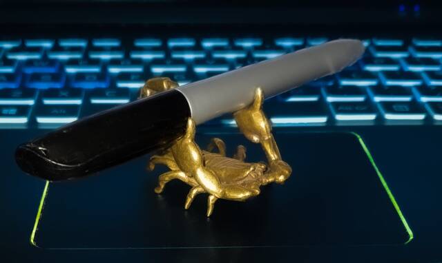 Pen Holder Brass Scorpion Hand Crafted Ornament Study Desk & Office ...