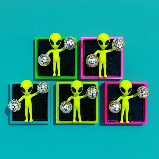 Alien Disco Ball 3D Resin Wall Art/ Funny Kitschy Dopamine Decor/ Alien ...