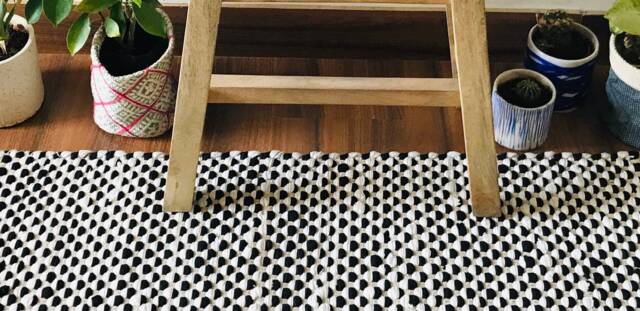 Handmade Black & White Cotton Rag Rug by Etsy | ufurnish.com