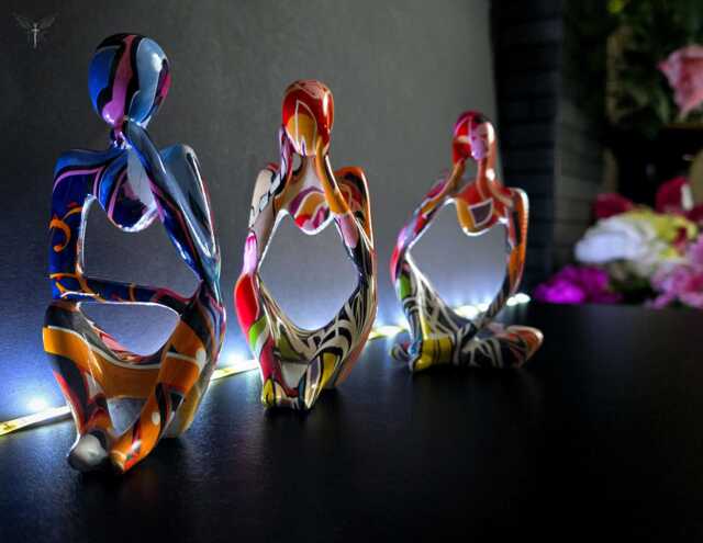 Abstract Thinker Minimalist Figurines - Interior Aesthetic Home Decor ...