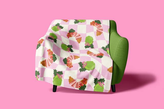 Pigs in Blanket Sprouts Checkerboard Christmas Fleece - 150 X cm Large ...