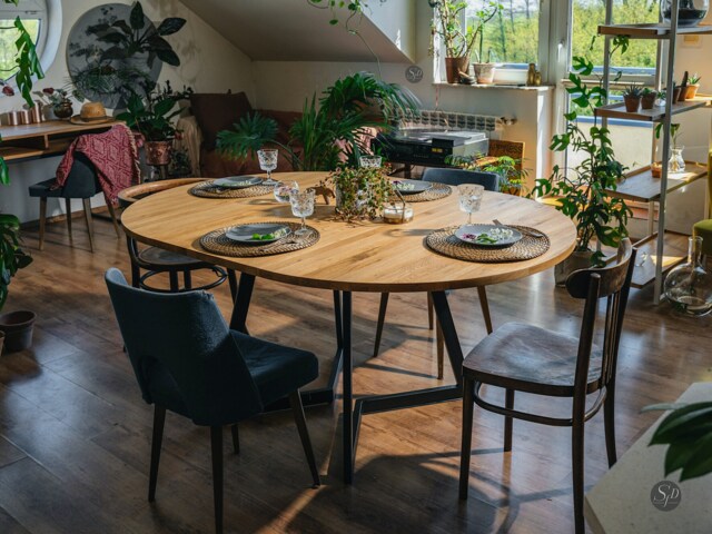 Round Extendable Table Made Of Solid Oiled Wood Fj??ril Black. Oak For ...