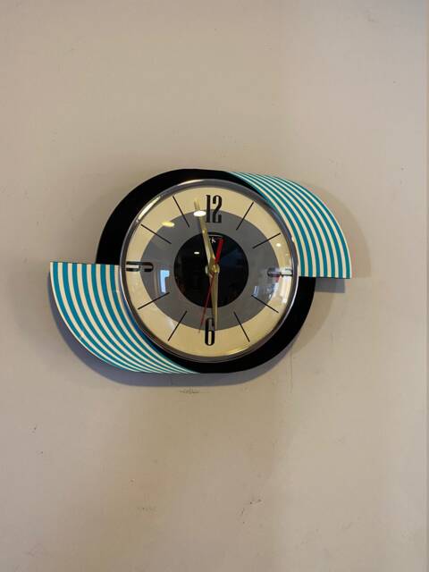 Colour Etched Eye Kandy Formica Kitchen Wall Clock From Royale ...