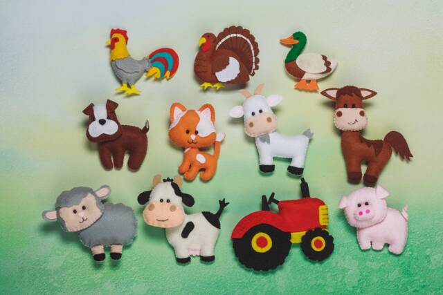 Farm Animals Christmas Ornaments Felt Kids Toys Horse Pig Cow Tractor ...