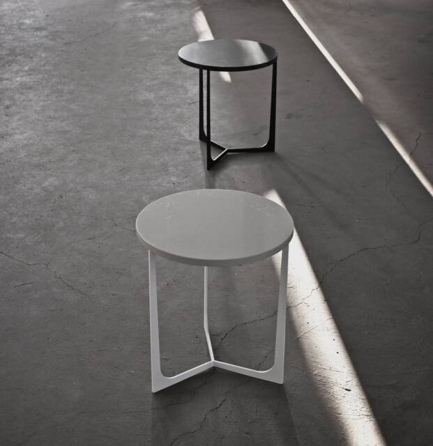 Loft Snail Lel-O/Round Side Table With White Stone Quartz Surface ...