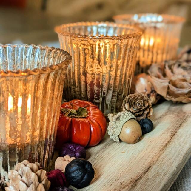 Festive Scandi Hygge in A Box Gift Set - Wooden Tray With Ribbed Glass ...