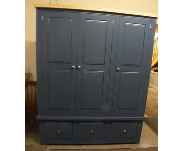 Hampshire Painted 3 Door Wardrobe With Jumper Drawers - Bespoke Sizes ...