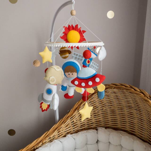 Space Baby Mobile, Planet Nursery Gender Neutral Space Astronaut Crib ...