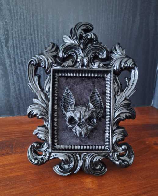 Gothic Halloween Vampire Bat Head in Baroque Frame On Velvet Unique ...