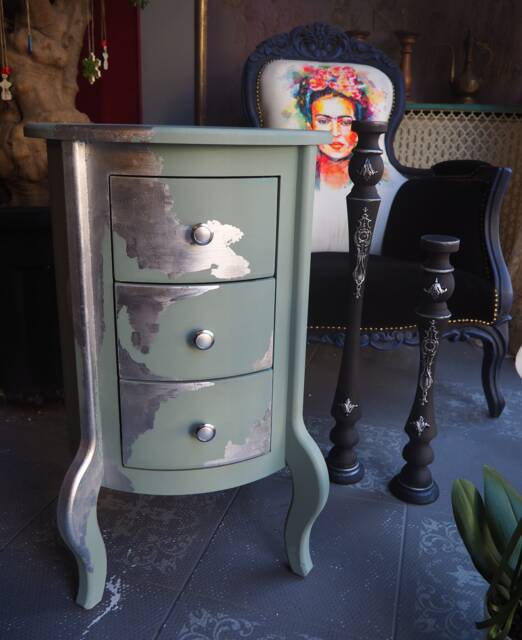 Bed Side Table With 3 Drawers -Vintage Style -Night Stand - Table ...