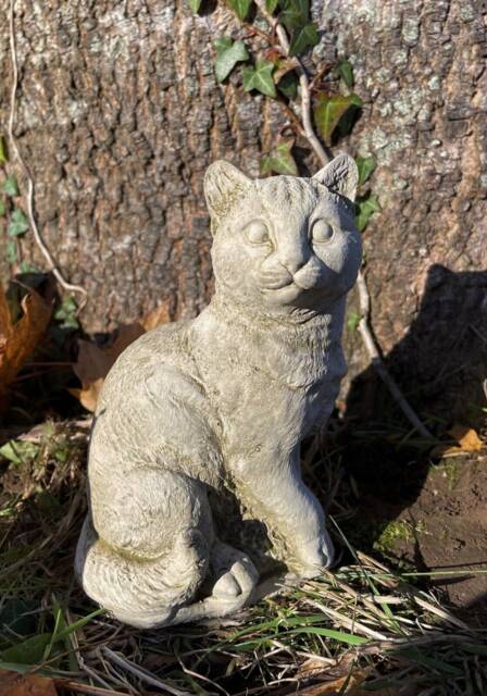 Sitting Cat Stone Statue - Reconstituted Kitty Animal Concrete Garden ...