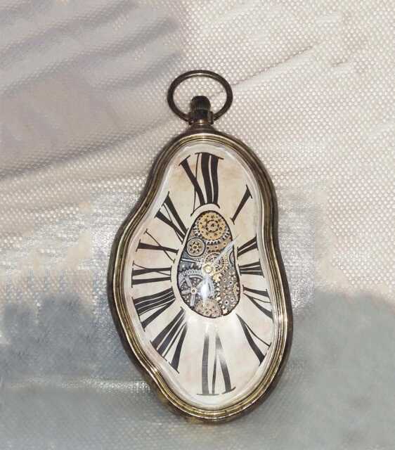 Steampunk Style Melting Wall Clock With Faux Cogs & Aged Brass Surround ...