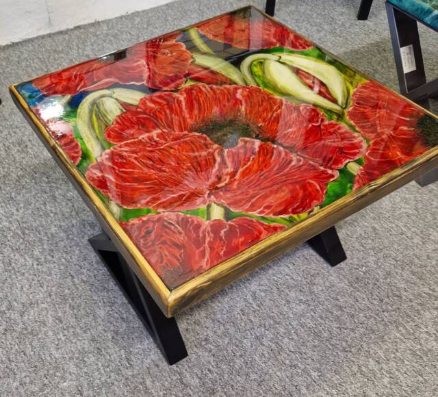 Sculptured Poppy Table by Etsy | ufurnish.com