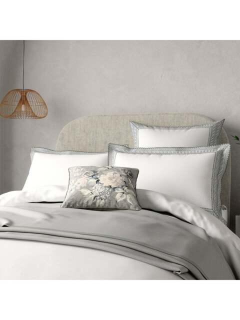 Bedeck of Belfast Astrid Cover Set in White/Silver, Wool/Satin, Size ...