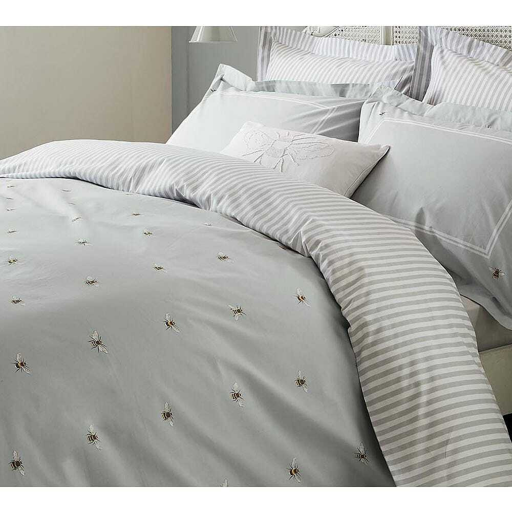 Sophie's Bees Bed Linen Set by Sophie Allport (Single Set) by French ...