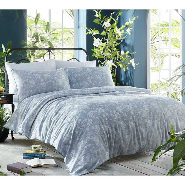 Magnolia Bed Linen by Wedgwood (Superking Set) by French Bedroom ...