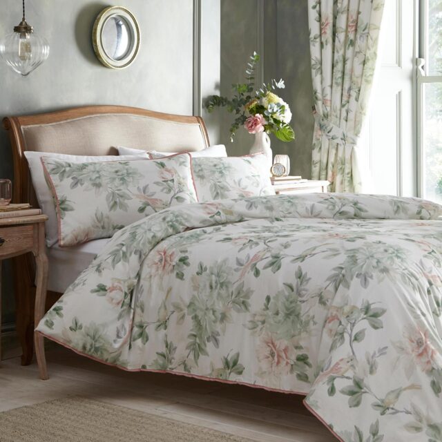 Botanist Watercolour Floral Bed Linen Set (Double Set) by French ...
