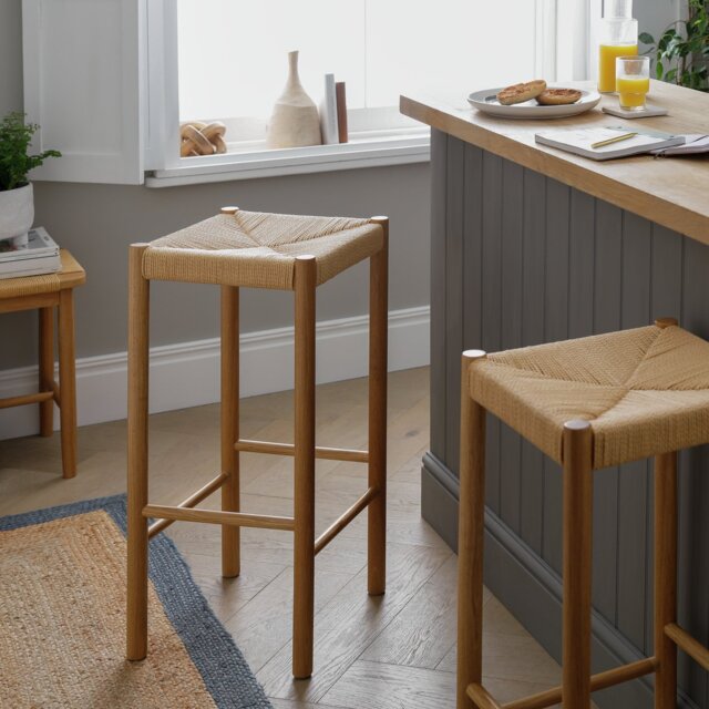 Habitat Hanna Oak Counter Stool - Natural by Habitat | ufurnish.com
