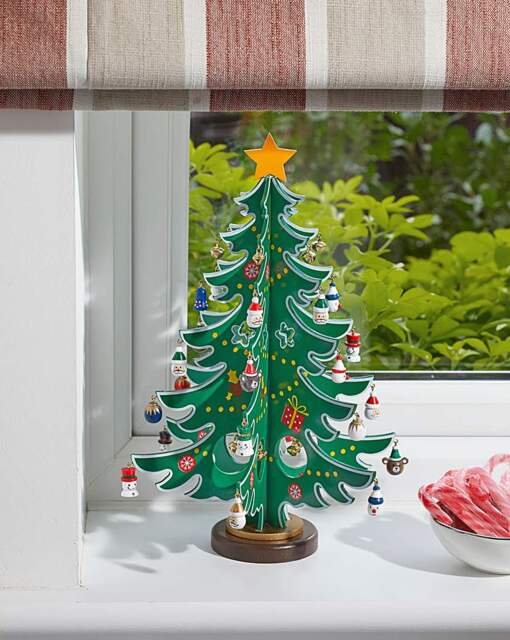 Three Kings Traditional DecoTree Green - Three Kings by JD Williams ...