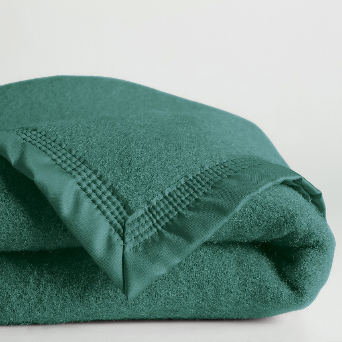 Woolmark Pure New Wool Blanket by La Redoute | ufurnish.com