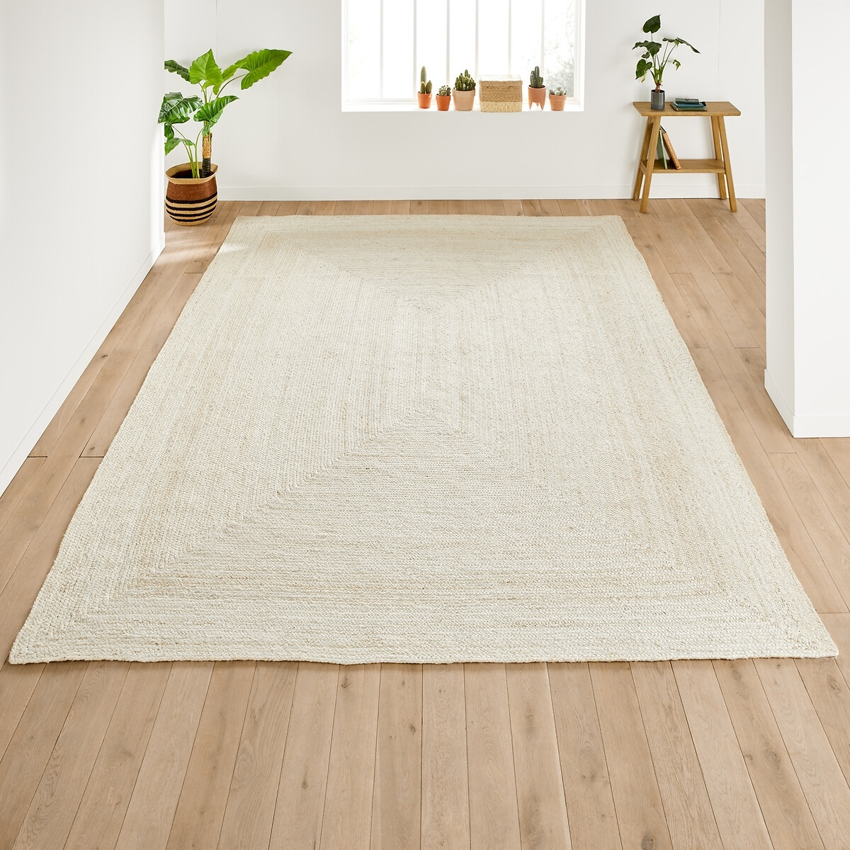 Aftas XXL Rectangular Bleached Jute Rug by La Redoute | ufurnish.com