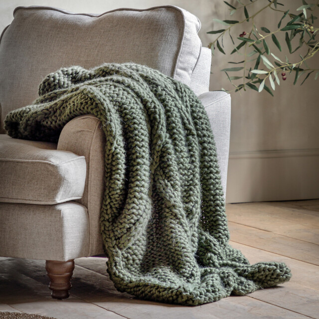 Cable Knit Diamond Throw by La Redoute | ufurnish.com