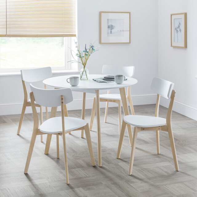 Set Of 4 Klara Scandi Dining Chairs with Oak Legs by La Redoute ...