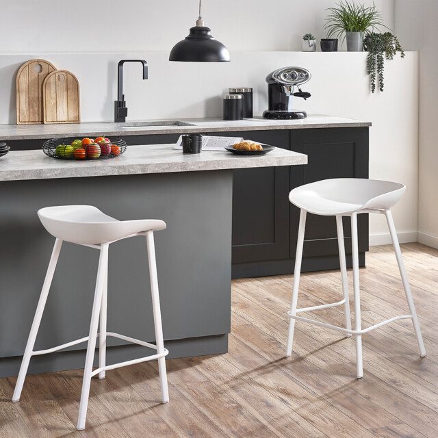 Miko Minimalist Bar Stools (Set of 2) by La Redoute | ufurnish.com