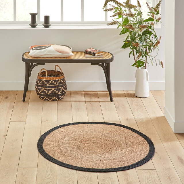 Aftas Border Round Jute Rug by La Redoute | ufurnish.com
