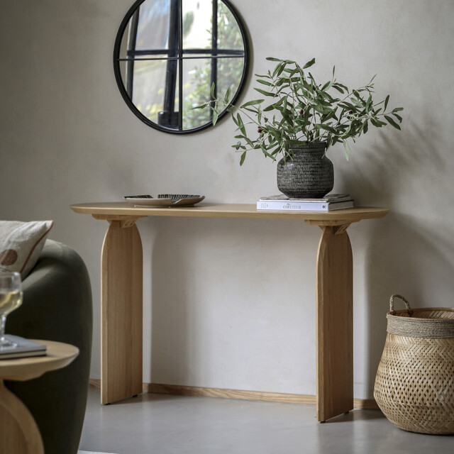 Garner Curve Oak Console Table by La Redoute | ufurnish.com