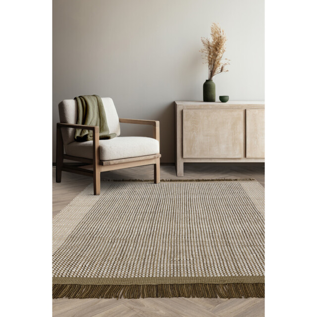 Hand Woven Basket Weave Rug in 100% Wool by La Redoute | ufurnish.com