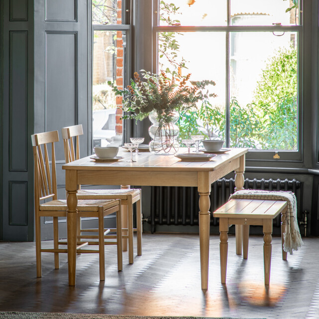 Ende Shaker-Style Oak Extendable Farmhouse Dining Table (Seats 6 -10 ...